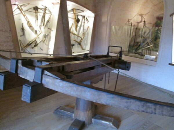 Springalds and Great Crossbows – Medieval Sword School (HEMA)